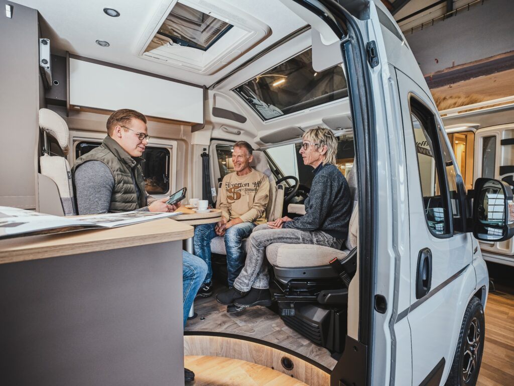 Inkoop en Bemiddeling - Cor Melissant - camper, caravan en kampeer